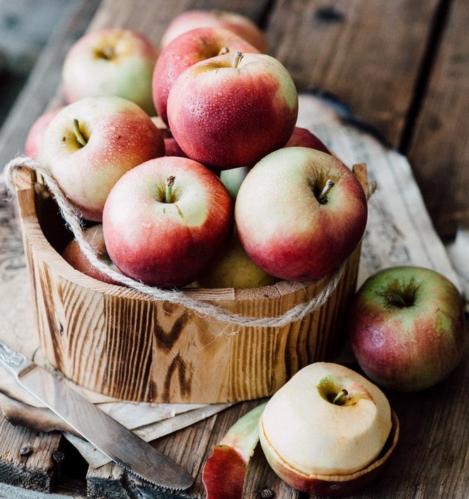 "Napi egy alma..." :: Larixfaiskola